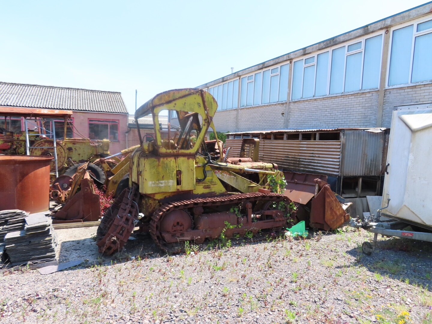 International BTD 6 Drott Crawler with 4in 1 bucket | eBay UK