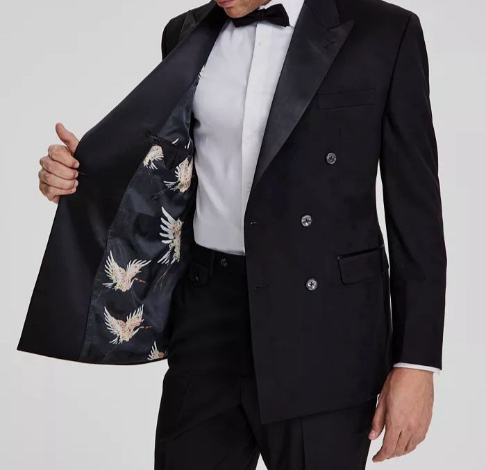 Tayion Collection Men's Black Classic Fit Double-Breasted Dinner Jacket ...