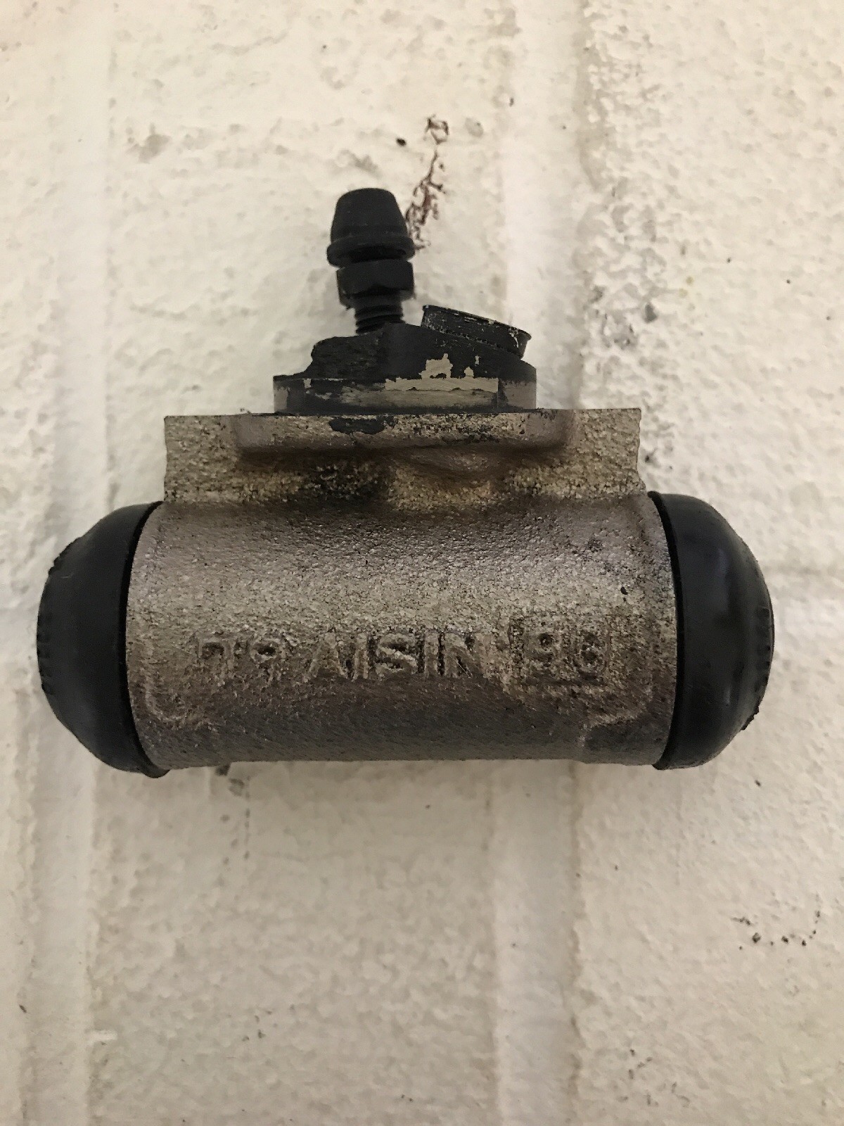 Toyota NOS Rear Brake Cylinder 47550-39166 | eBay