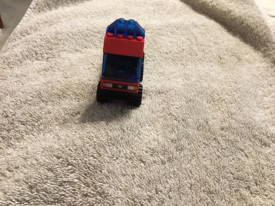 LEGO Town: Fire Fighters' Lift Truck (6477) - Box and Instructions ...