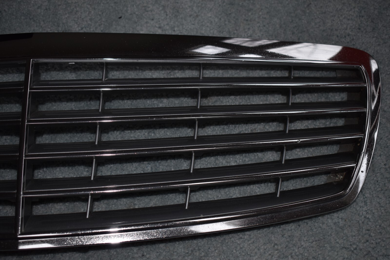 2003-2006 Mercedes-Benz E Class W211 Front Hood Radiator Grille Chrome ...
