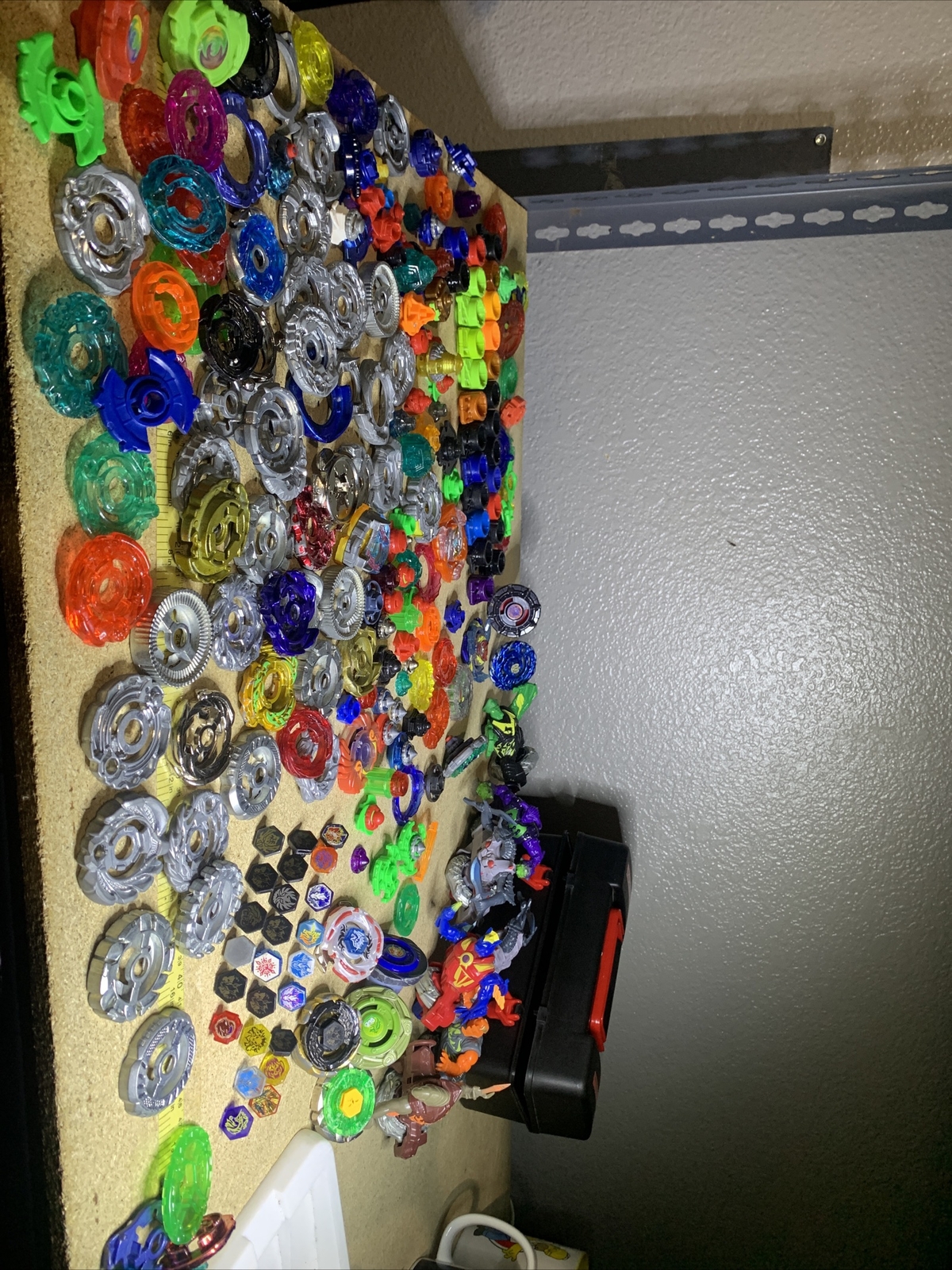 HUGE BEYBLADE BeyWarrior Lot Metal Ripcord Launcher Burst TOMY 200 ...