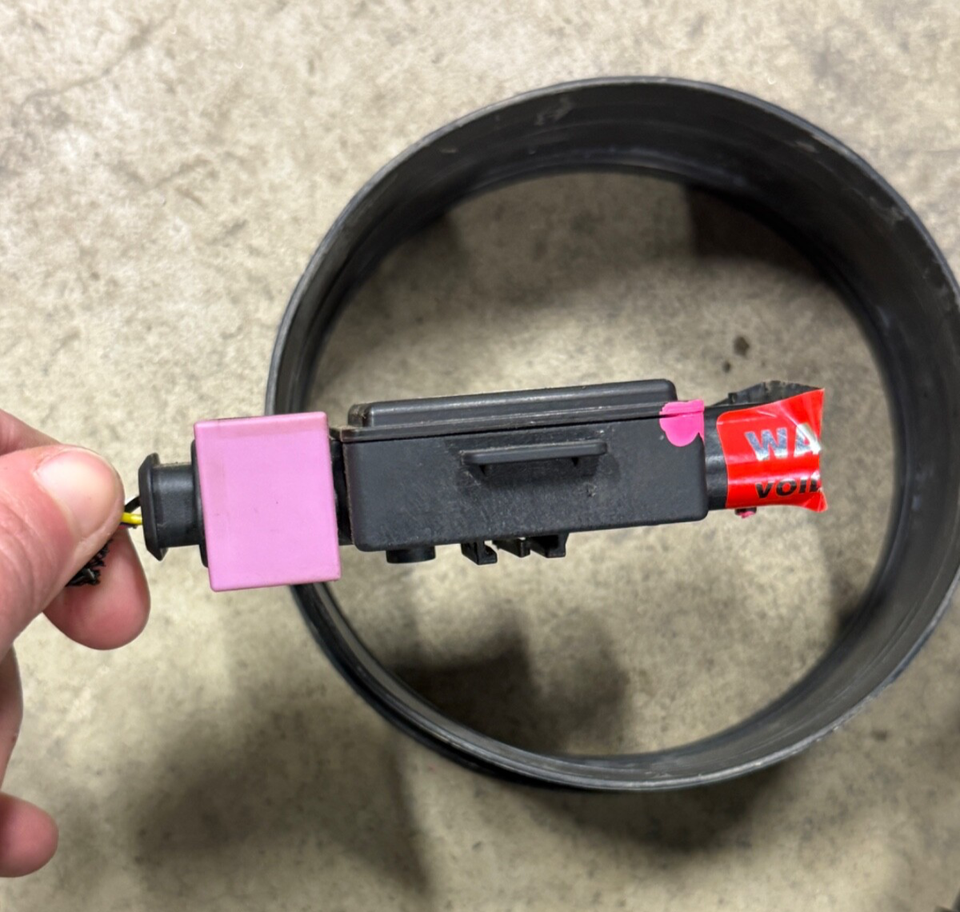 Emission Reduction Fluid Tank Reservoir 22902615- 2015 Chevy | eBay