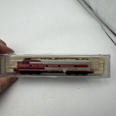 LIFE LIKE N SCALE 7192 E8 ROCK ISLAND DIESEL LOCOMOTIVE IN CASE ...