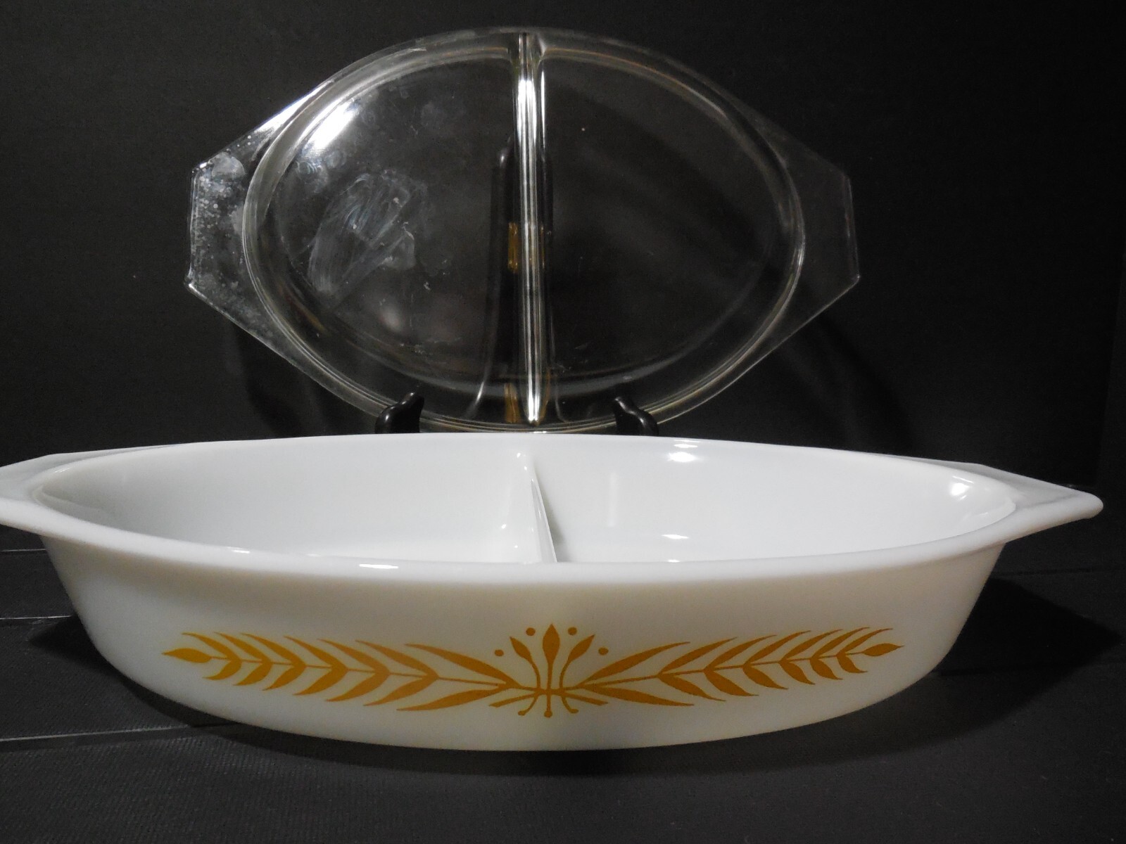 Pyrex Royal Wheat Oval Divided Vegetable w Lid (CR041) | eBay
