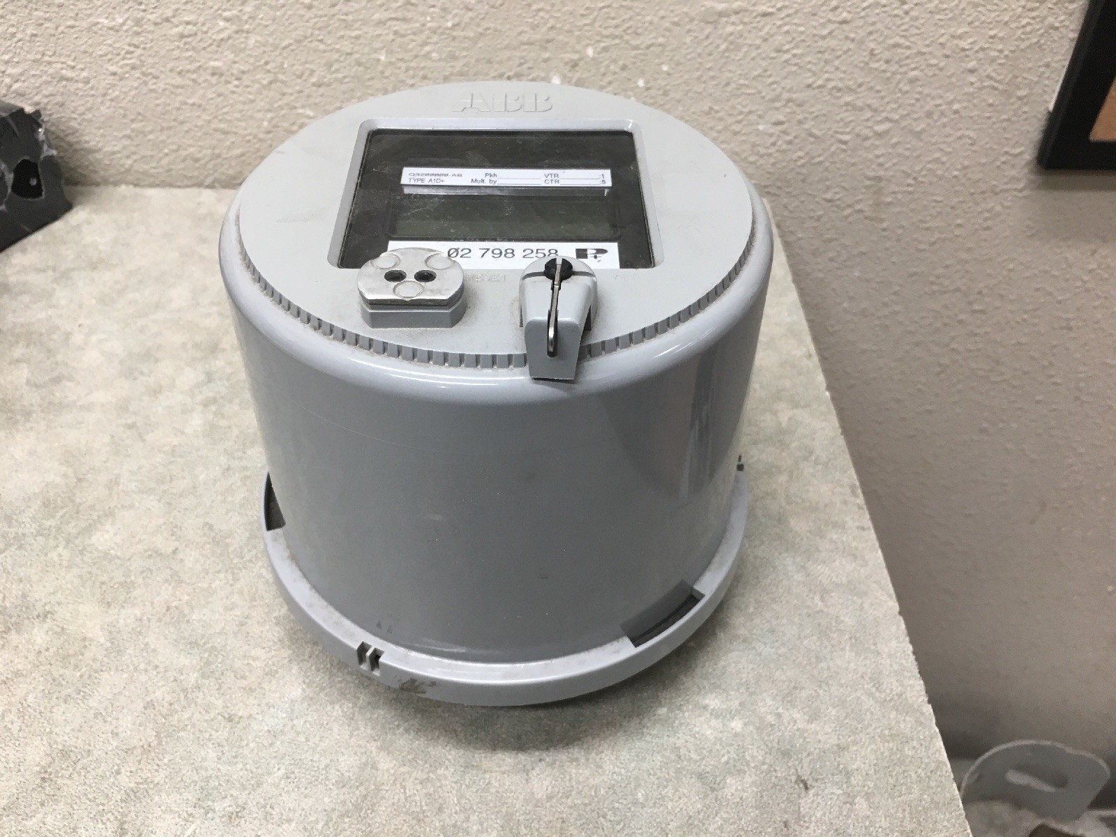 ABB FM 9S (8S) WATTHOUR METER (CRACKED) (K) | eBay