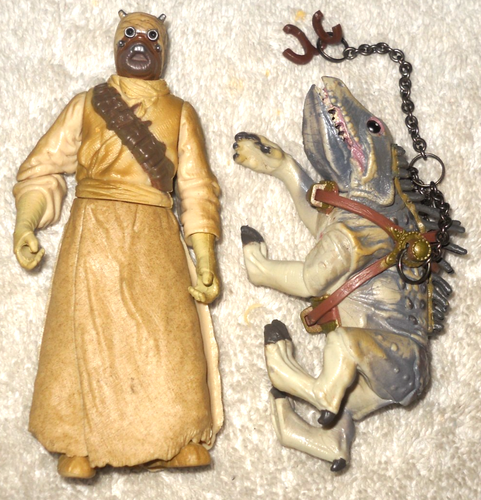 Star Wars: Attack of The Clones - Tusken Raider with Massiff - 100% ...