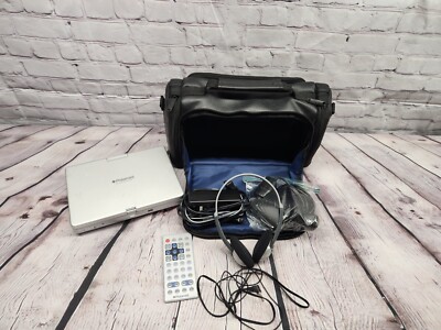 Polaroid dvd PDV-0820 w/remote, cord, headset, and case. 8in. screen ...