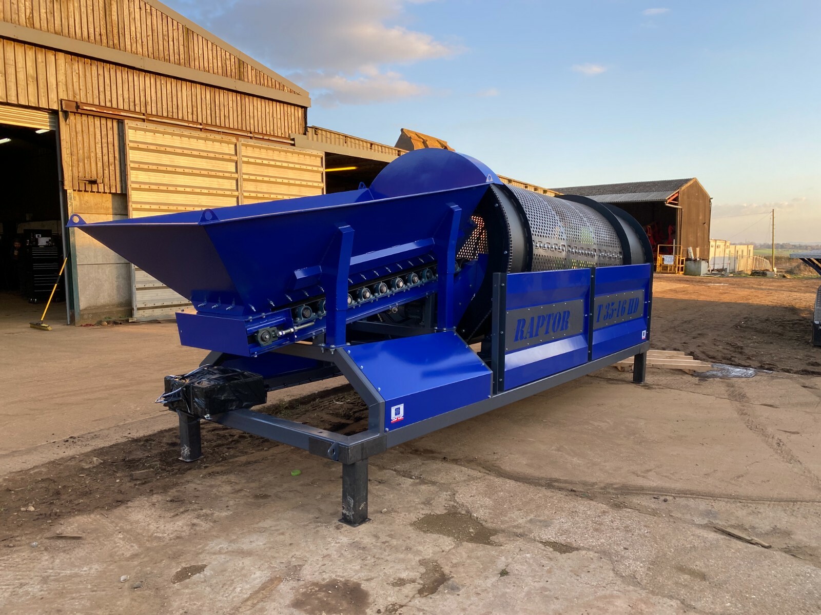 Raptor 35-16HD trommel screener with infeed | eBay