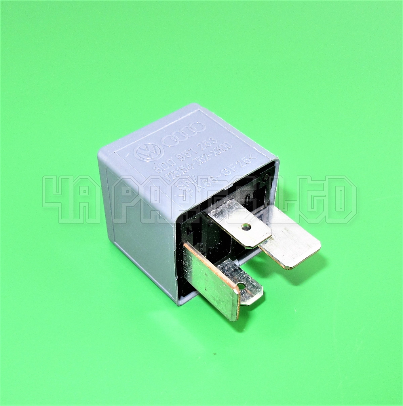 Audi VW Seat Skoda Grey Relay 8D0951253 V23134-J52-X300 (No.370) 4-Pin ...