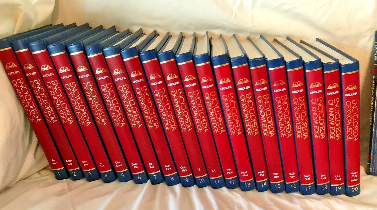 The Grolier Encyclopedia Of Knowledge Complete Set Of 20 Plus four more ...
