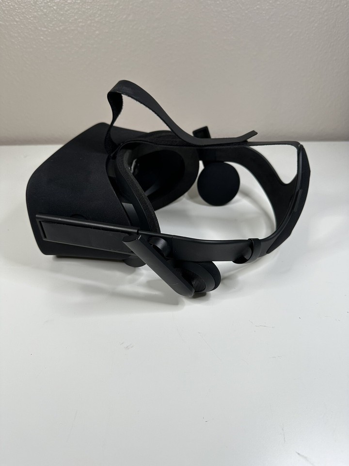 Meta Oculus Rift cv1 Headset only With Headphones - Tested/Working | eBay