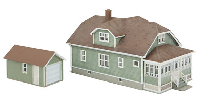 Walthers HO Scale Updated American Bungalow House with Garage Kit #933 ...