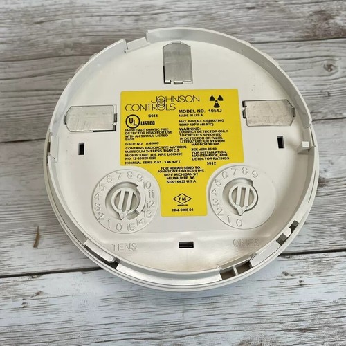1951J Johnson Controls Smoke Detector Head only | eBay