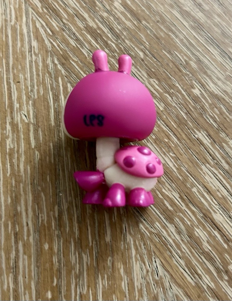 Littlest Pet Shop LPS Authentic Ladybug #1909 Tubes Pets | eBay