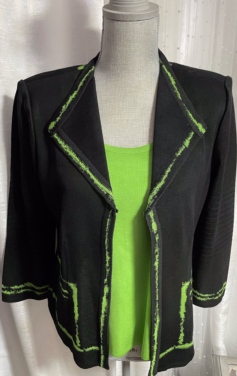 Ming Wang two piece jacket and shell set. Beautiful… - Gem