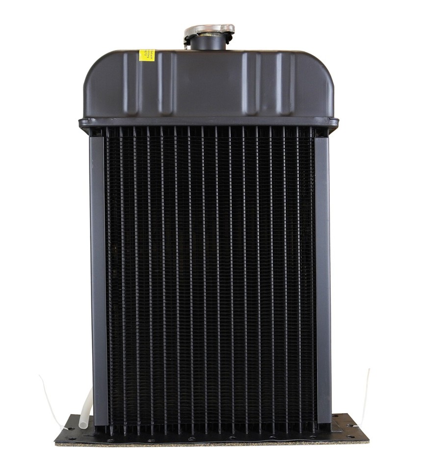 Radiator 351878R93, Fits IH Farmall, Tractor, Cub & Cub Lo-Boy 154, 184 ...