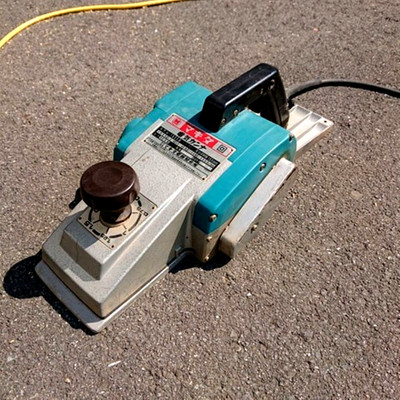 Makita 6 1/8 Planer 1805B 155mm 50-60Hz 1140W 12A 100V 15000RPM Tested ...