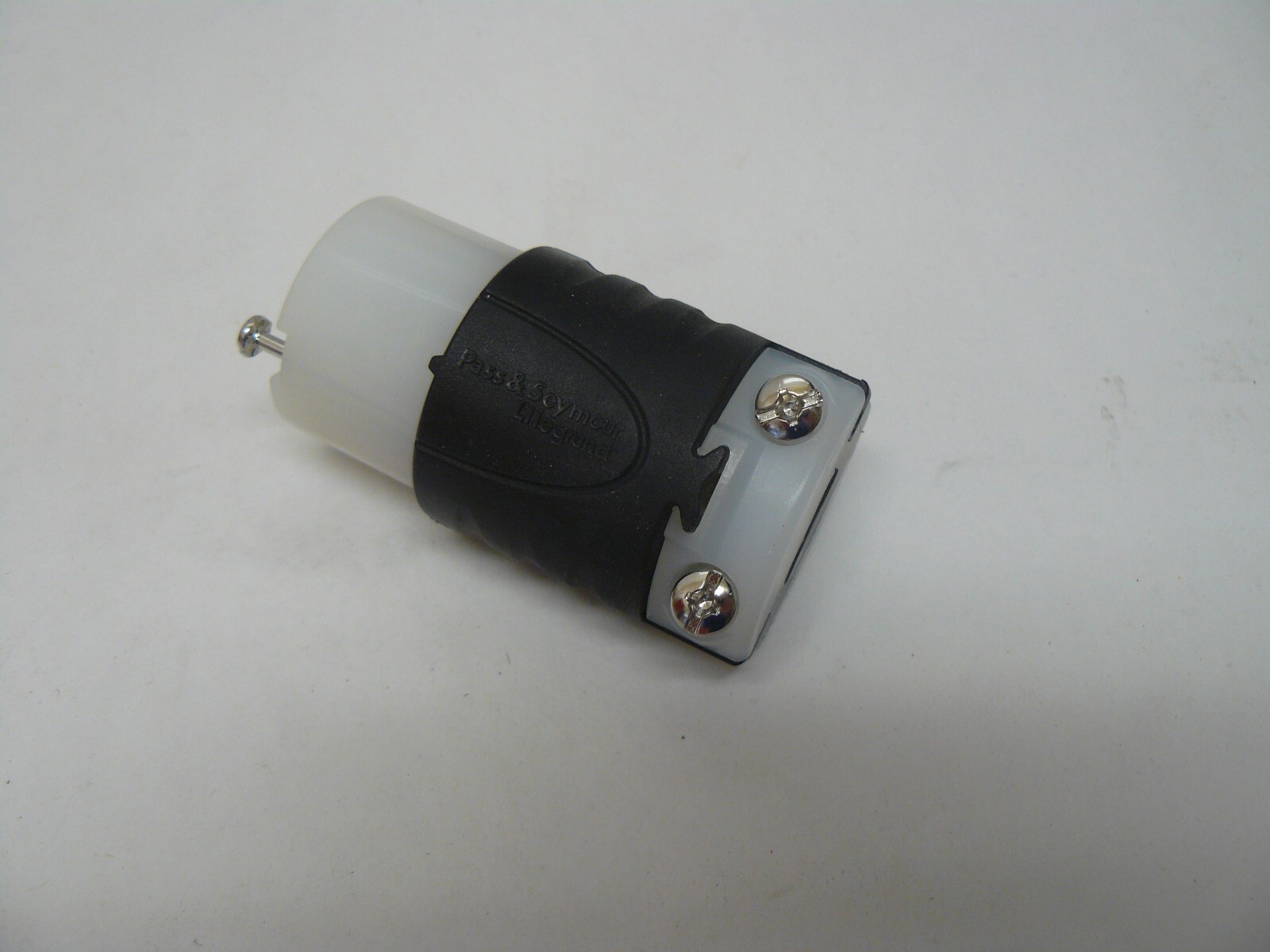 Pass & Seymour Legrand PS5269-X straight blade ground connector 15A ...