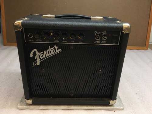 Fender Frontman Series PR 241 38 Watts Electric Guitar Amplifier In ...