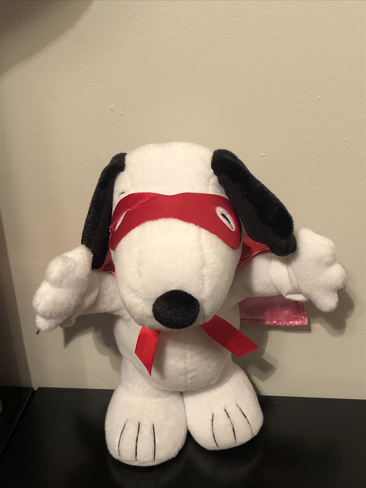 Snoopy Kissing VALENTINE Bandit Animated Music Motion Doll Peanuts ...