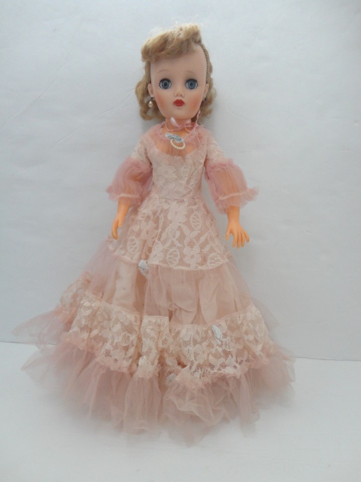 LOVELY VINTAGE PINK RUFFLED LACE FACTORY DOLL DRESS FOR FASHION ...