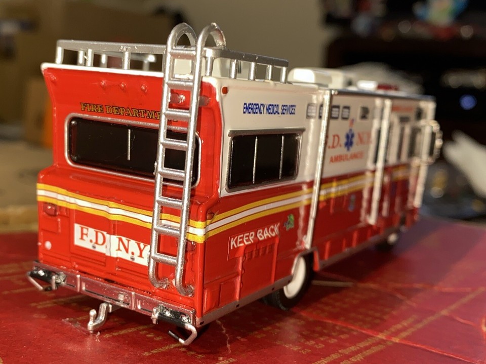 1-1 Kitbash 1/64 FDNY RESCUE AMBULANCE NEW YORK FIRE DEPARTMENT 1-1 Custom Made | eBay