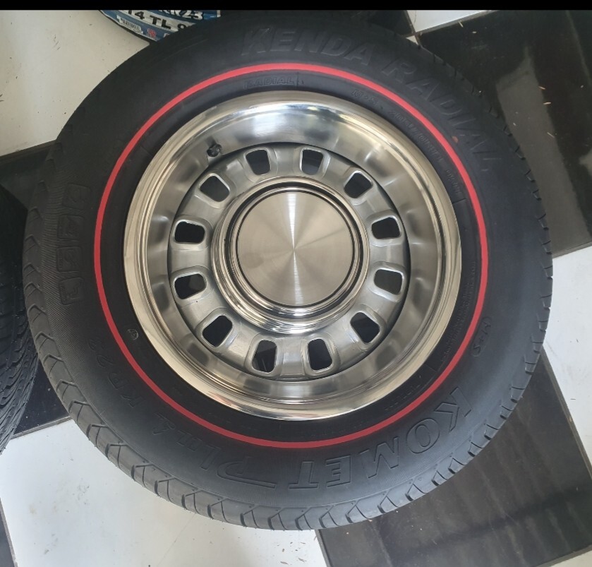 Ford 14 x 6 Falcon Mustang GT 12 slots x 4 Rims Caps Trims Redwalls XW ...