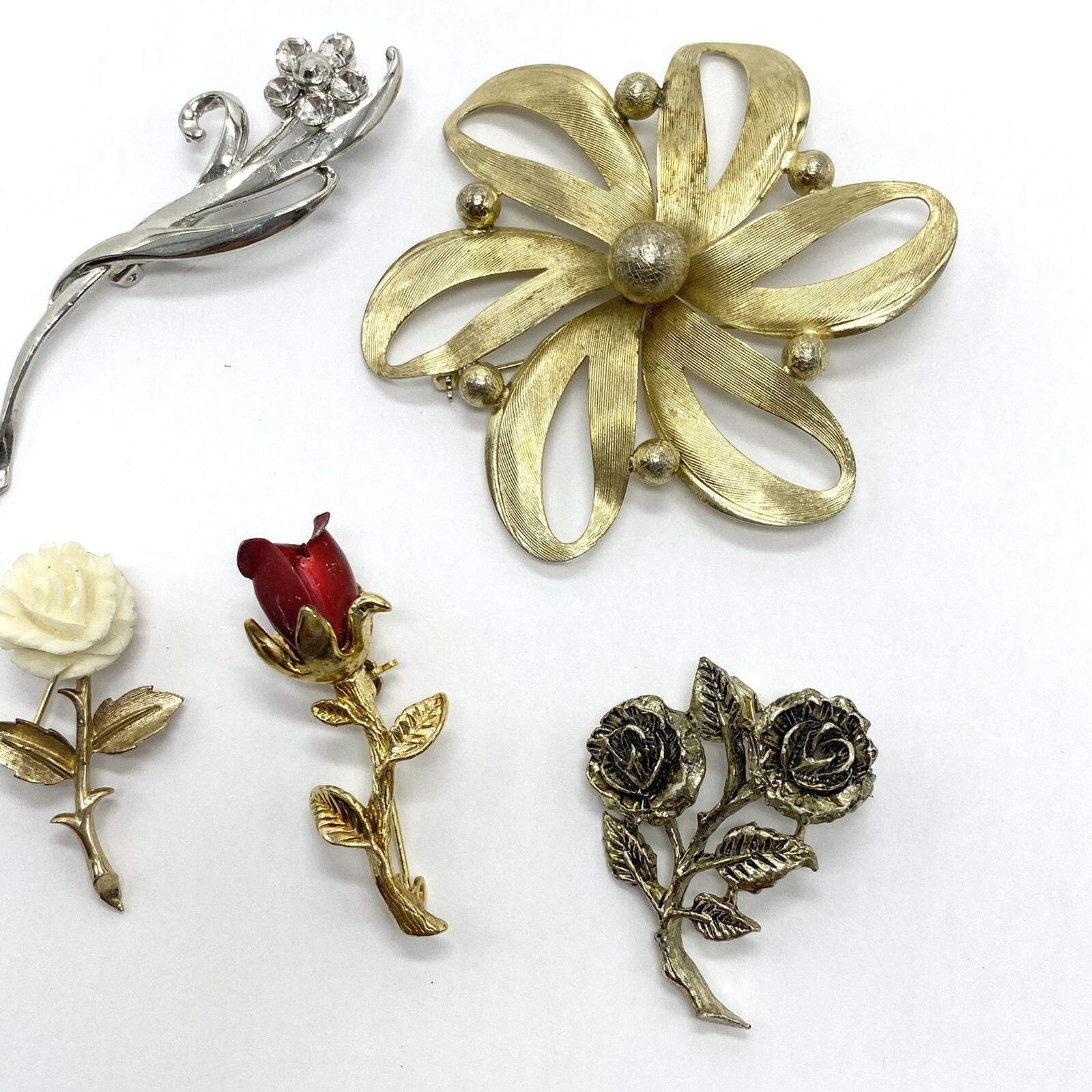 Lot of 5 brooches flowers roses gold tone Gerry’s silver tone vintage ...