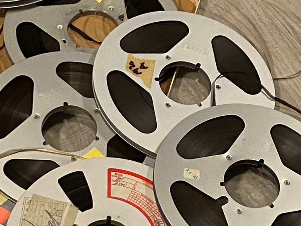 17 (Seventeen) 10.5 Inch Scotch Metal NAB Reels with Tape | eBay