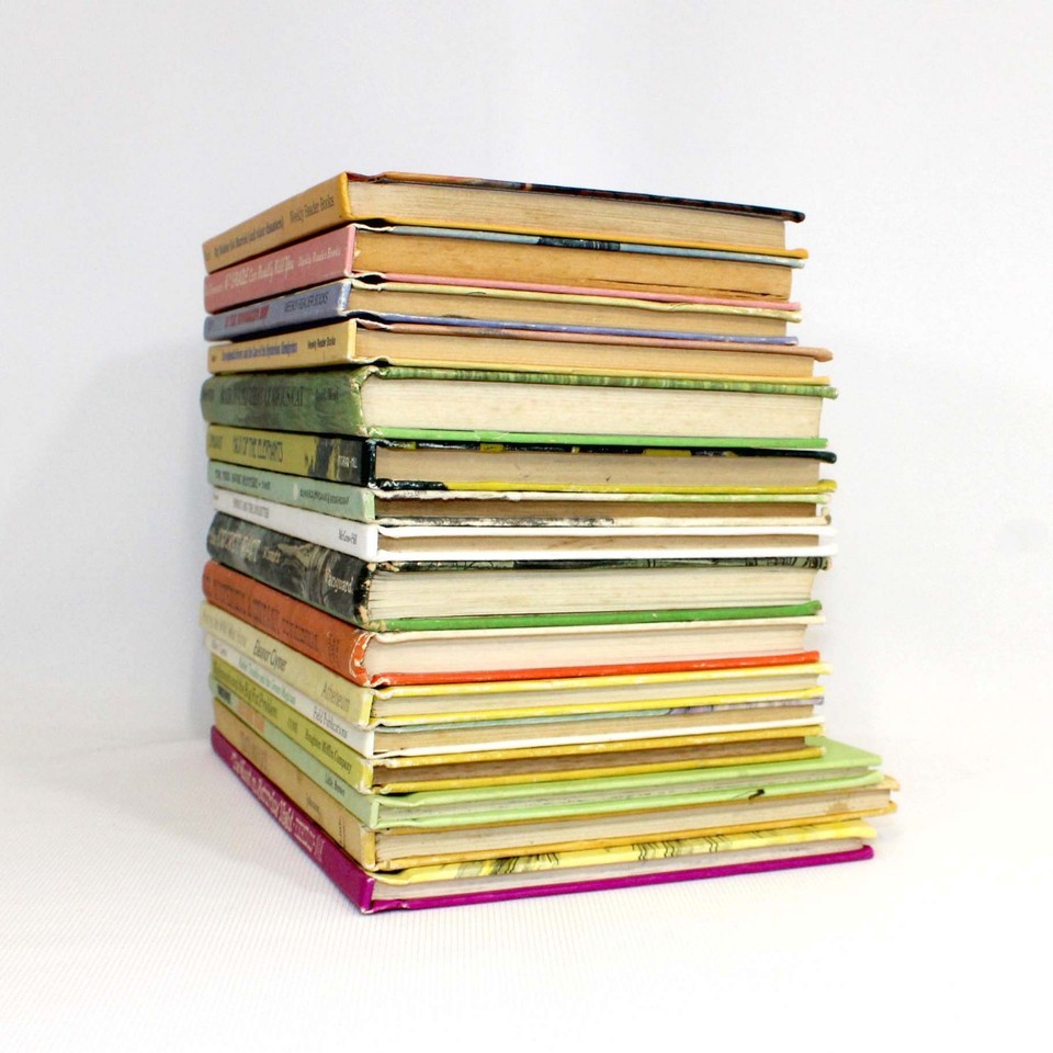 Lot of 16 Vintage Weekly Reader Book Club Hardcover Chapter Books 60s ...