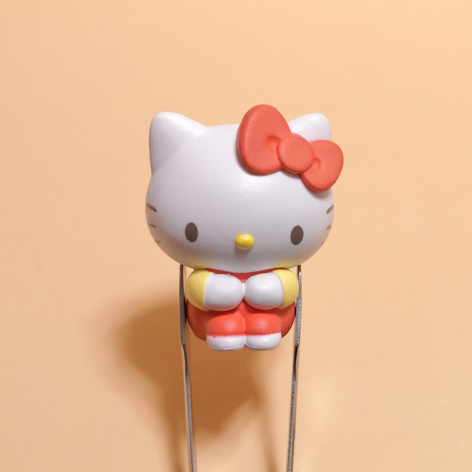 Sanrio 2022 Hello Kitty SAD SITTING & WAITING 1.5" Mini Figure ...