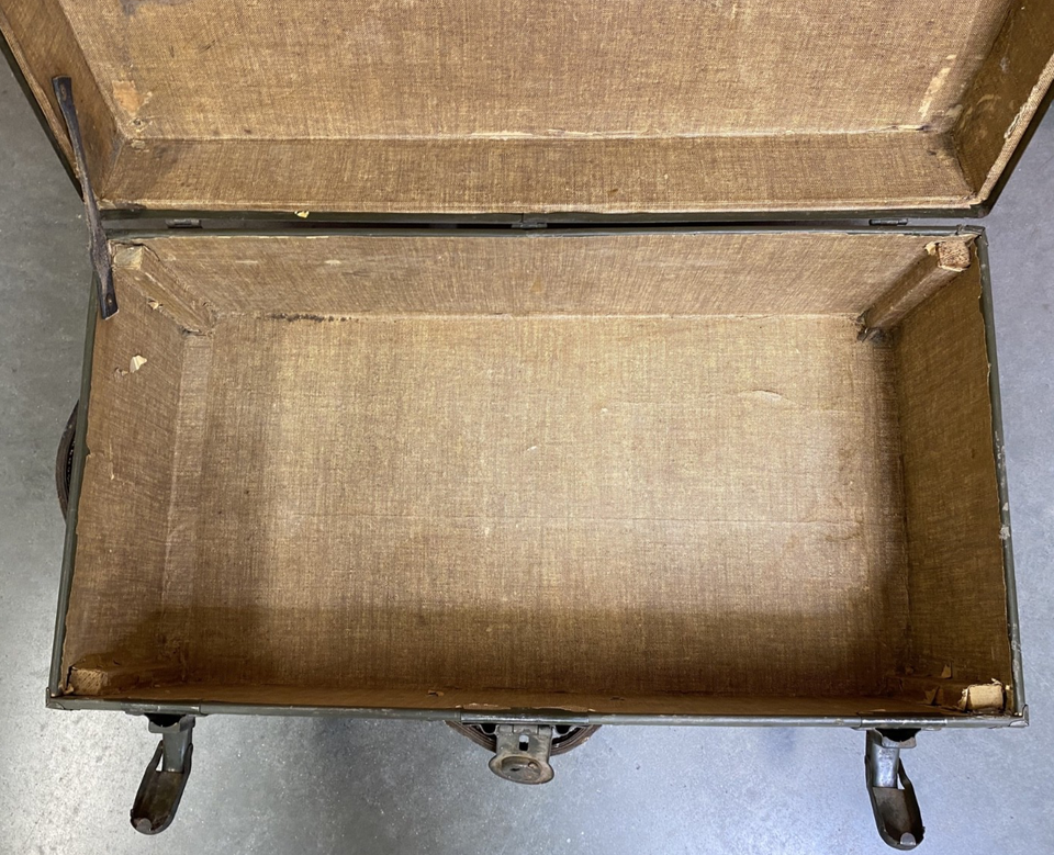 Vintage WWII Army Trunk Footlocker Wood/Metal Air force Green Box 1940s ...