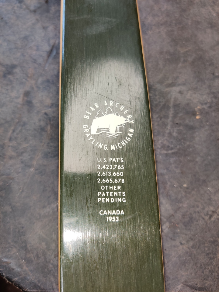 Bear RAVEN GLASS POWERED Recurve Bow 45# AMO 60" 1465R SEARS by BEAR ...