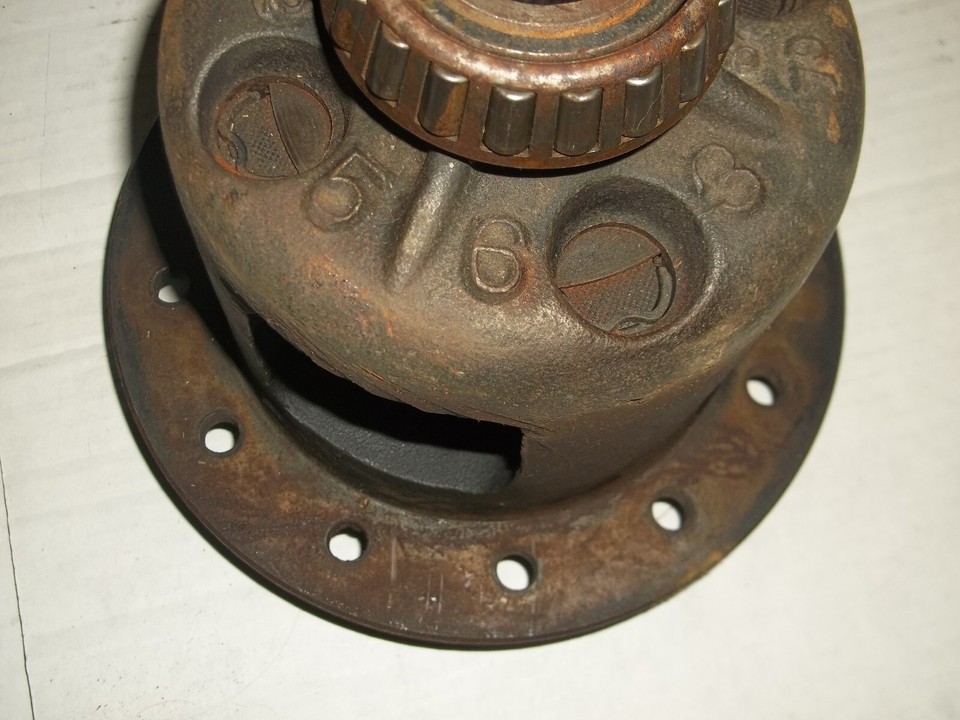 GM Chevy OEM 12 Bolt 28 Spline Complete Posi Locking Rear Differential ...