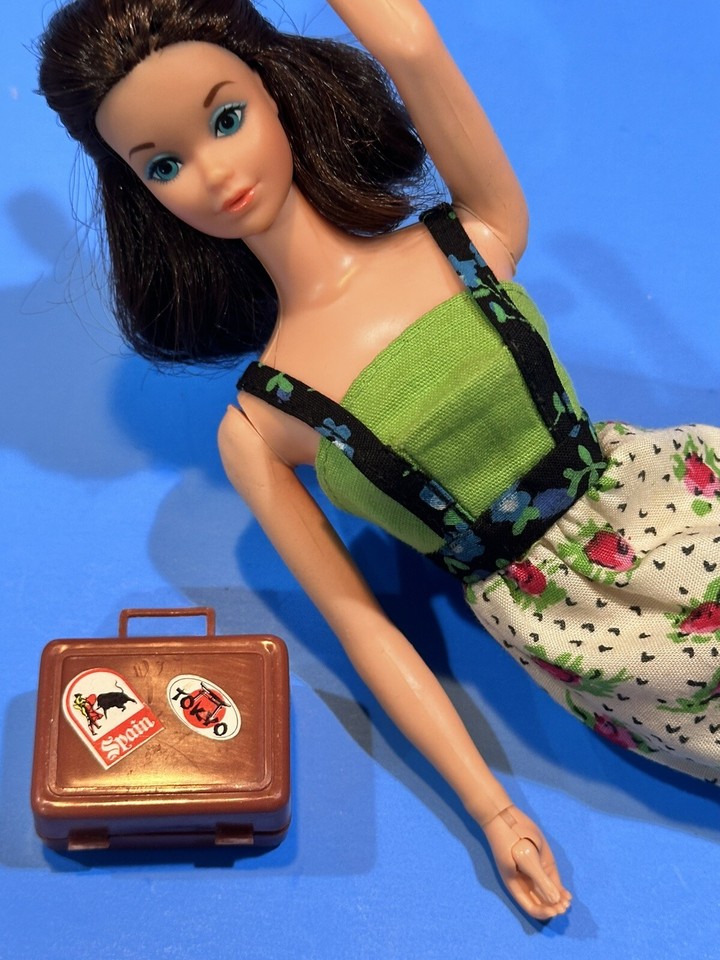 Barbie Vintage 1972 Busy Steffi in Original Dress + Accessories Hong ...