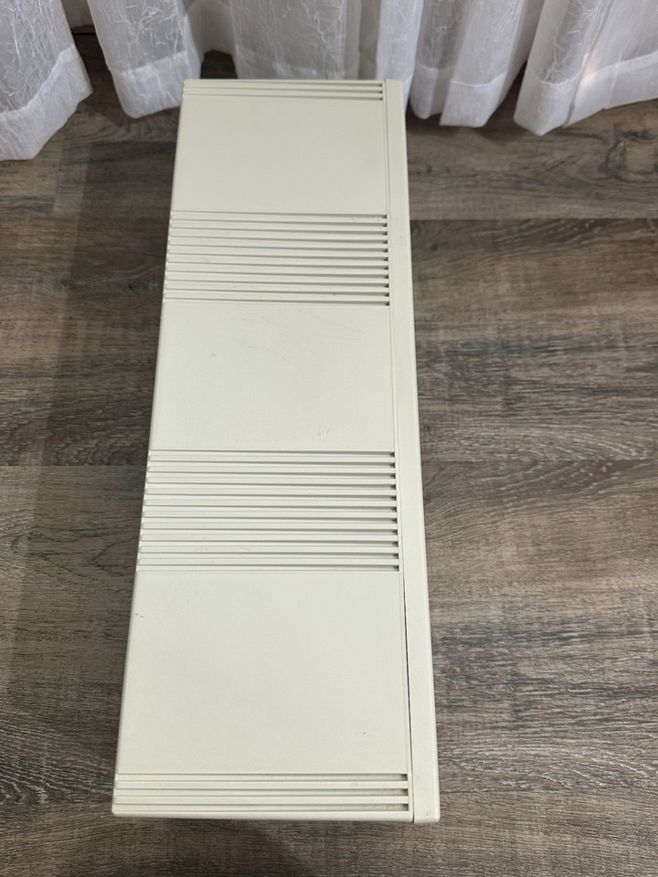 Case Logic Wall Mount Case Storage 30 CD Game Media Beige Plastic Shelf ...