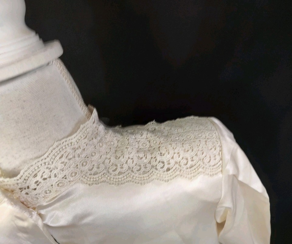 80's Vintage Sonya Ratay Blouse Liquid Satin Button Back Top Lace High ...