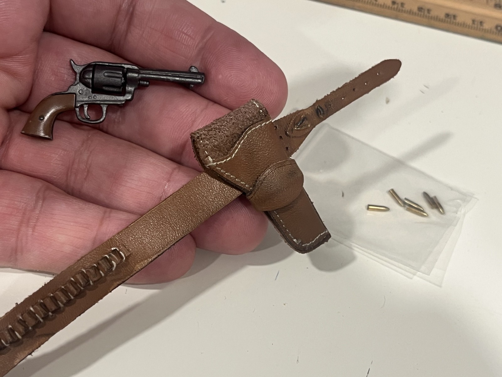 MINIATURE 1/6 JOHN WAYNE LEATHER HOLSTER METAL COLT 45 PISTOL RIG ...