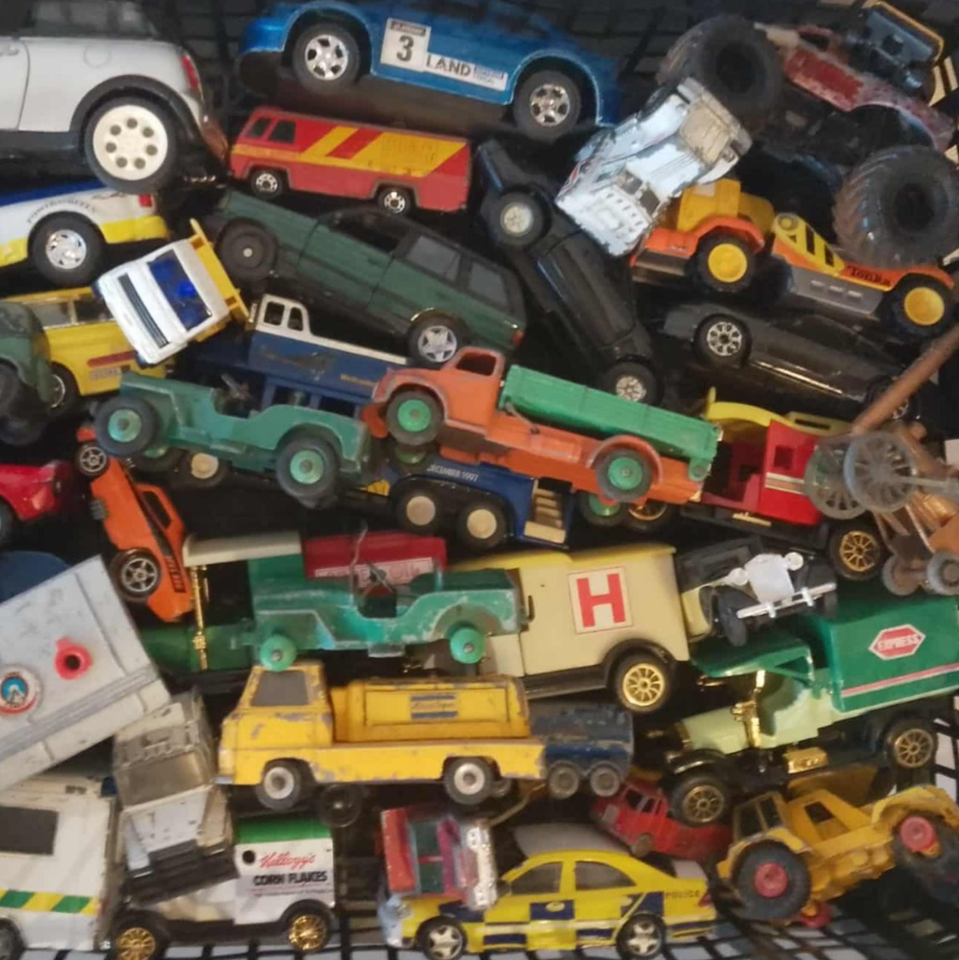 ORIGINAL VINTAGE DIECAST TOY JOB LOT DINKY CORGI MATCHBOX etc CARS ...