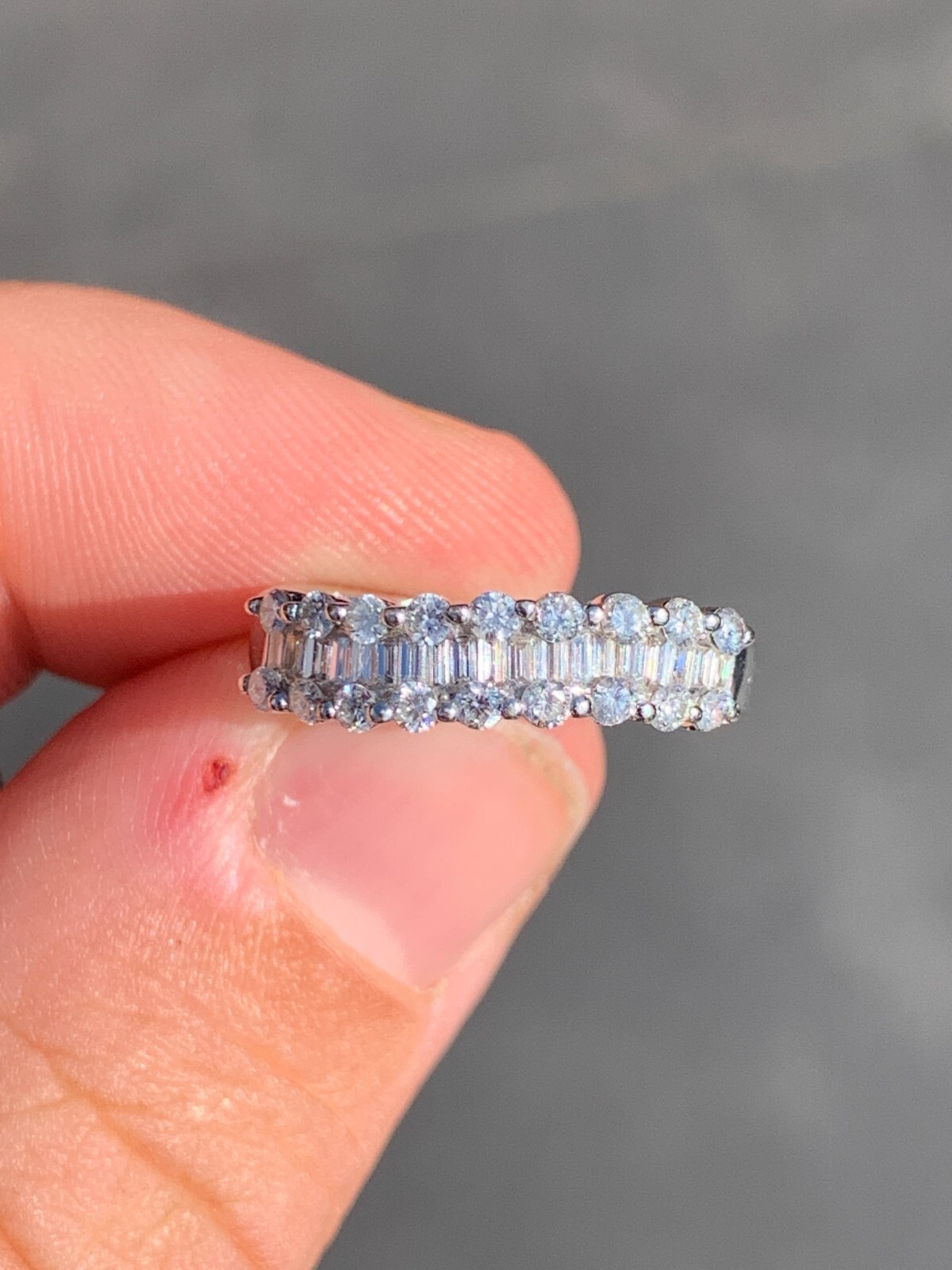 18ct gold diamond 73 point baguette round cut cluster… - Gem