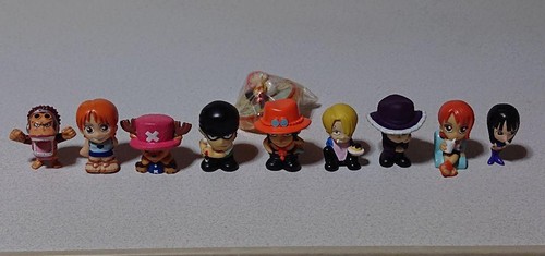 ONE PIECE Mini Figure lot set 10 Sanji Zoro Chopper Nami Robin Ace ...