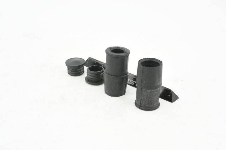 Front Brake Caliper Slide Pin Boot For NISSAN TERRANO D10 Slide Pin ...