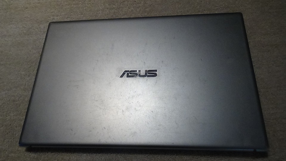 ASUS VivoBook 14 Sonic Master & Intel Core i5 8th Gen Model X420U ...