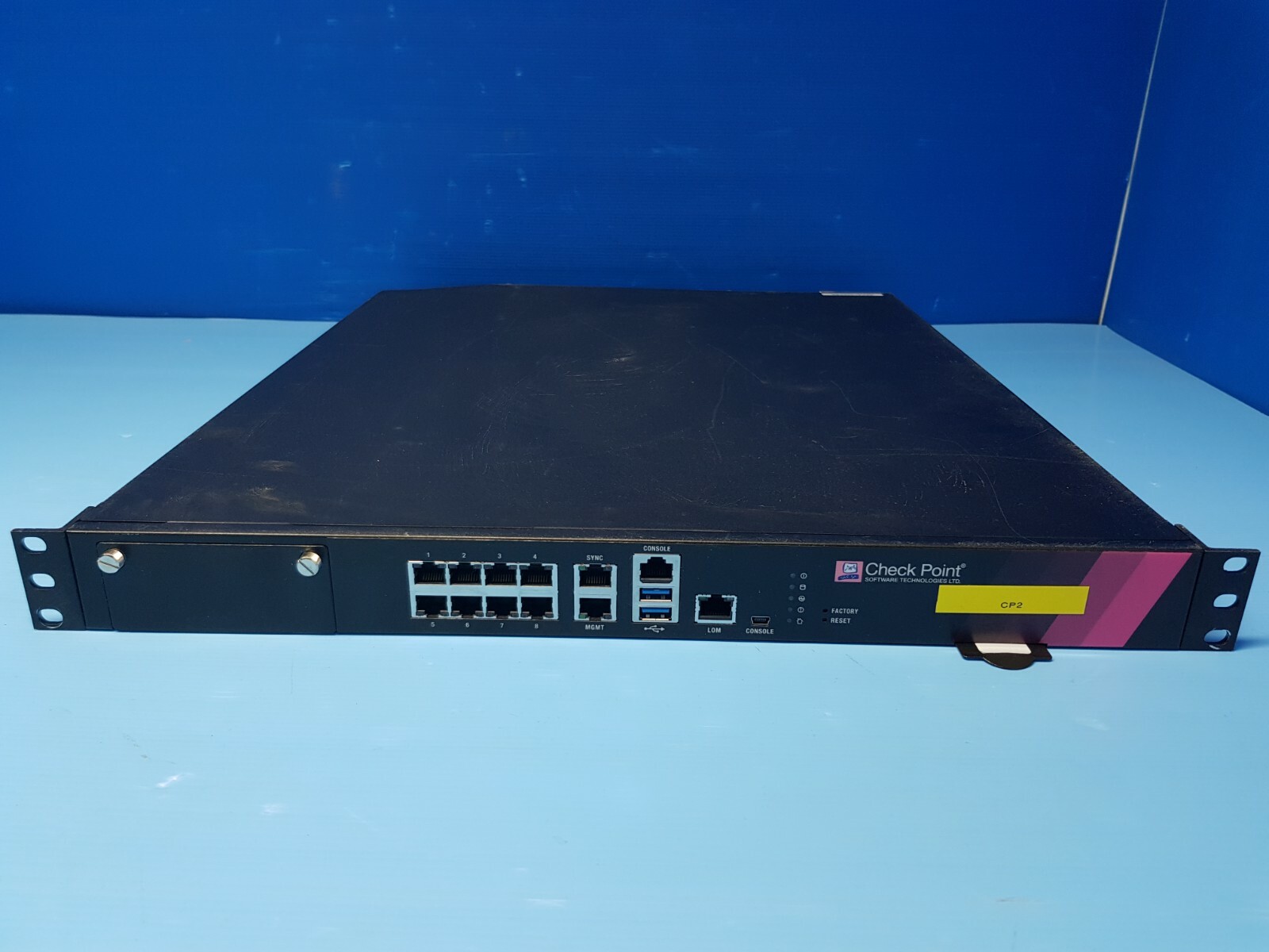 Checkpoint 5600 Security Gateway Appliance Firewall Rackmount PL-20 1x ...