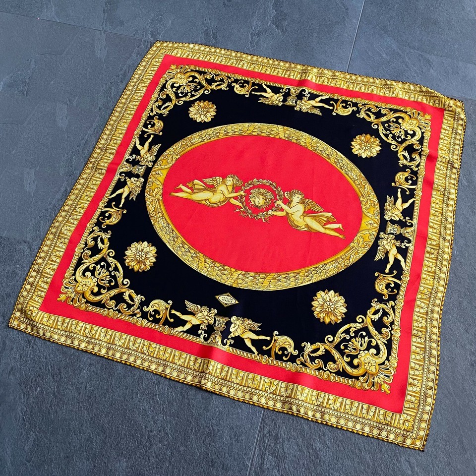 GIANNI VERSACE silk scarf Baroque, Canova's Angels with Medusa size 26 ...