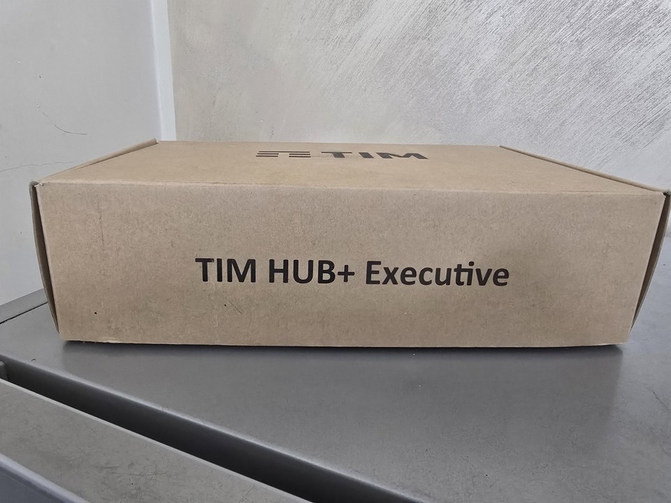 Modem TIM Hub + Executive 2.5 GB ZTE Router WiFi 6 Plus Fibra ...