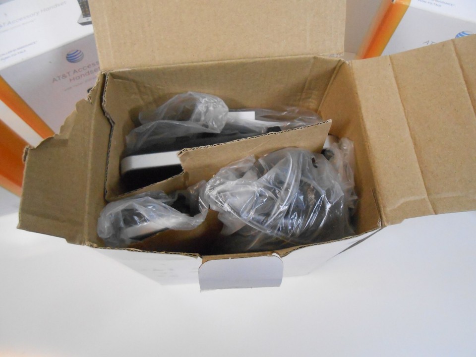 AT&T Handset Cordless Answering System CL83213 + Accessory Handset ...