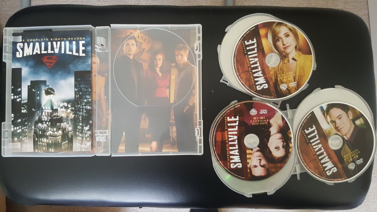 Smallville - The Complete Eighth Season (DVD, 2009, 6-Disc Set) | eBay UK