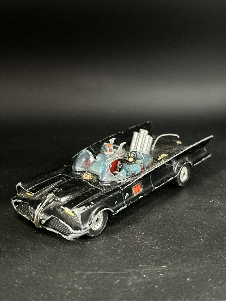 1966 CORGI BATMAN BATMOBILE CAR 267 ORIGINAL DIE-CAST CAR & BATMAN ...